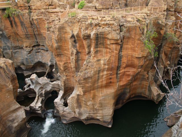 Atzurita: T2. Meteorització i erosió
